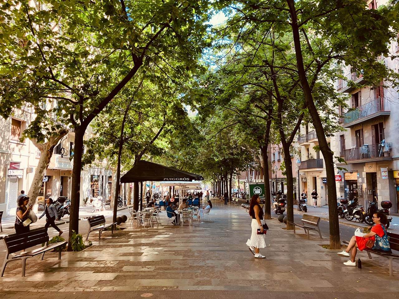 Barcelona Neighbourhood Guide Eixample Adventourely Barcelona Neighbourhood Guide Eixample Adventourely